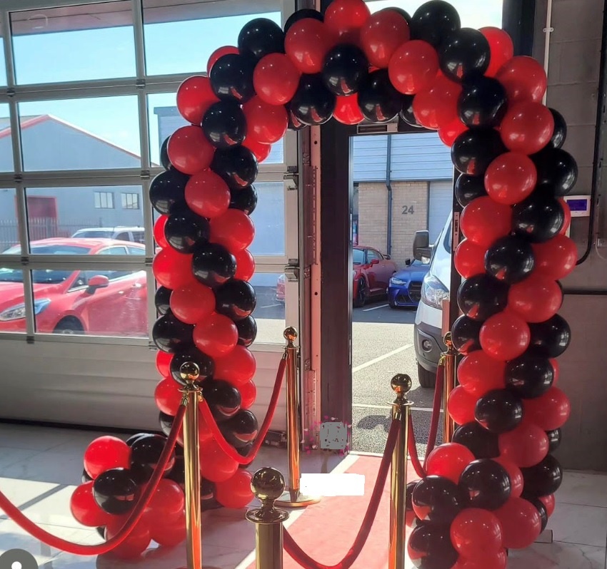 Balloon arch Blackpool - Hire in Chorley | S.J. Enterprises Chorley limited